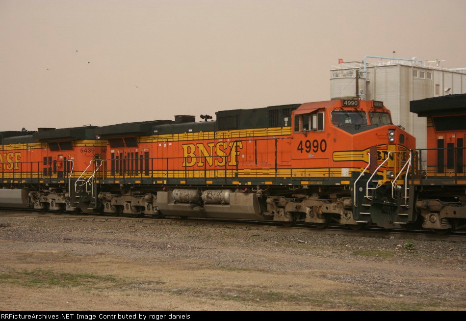 BNSF 4990